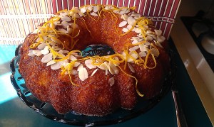 Meskouta (Moroccan Orange-Almond-Yogurt Cake) | Miz Chef